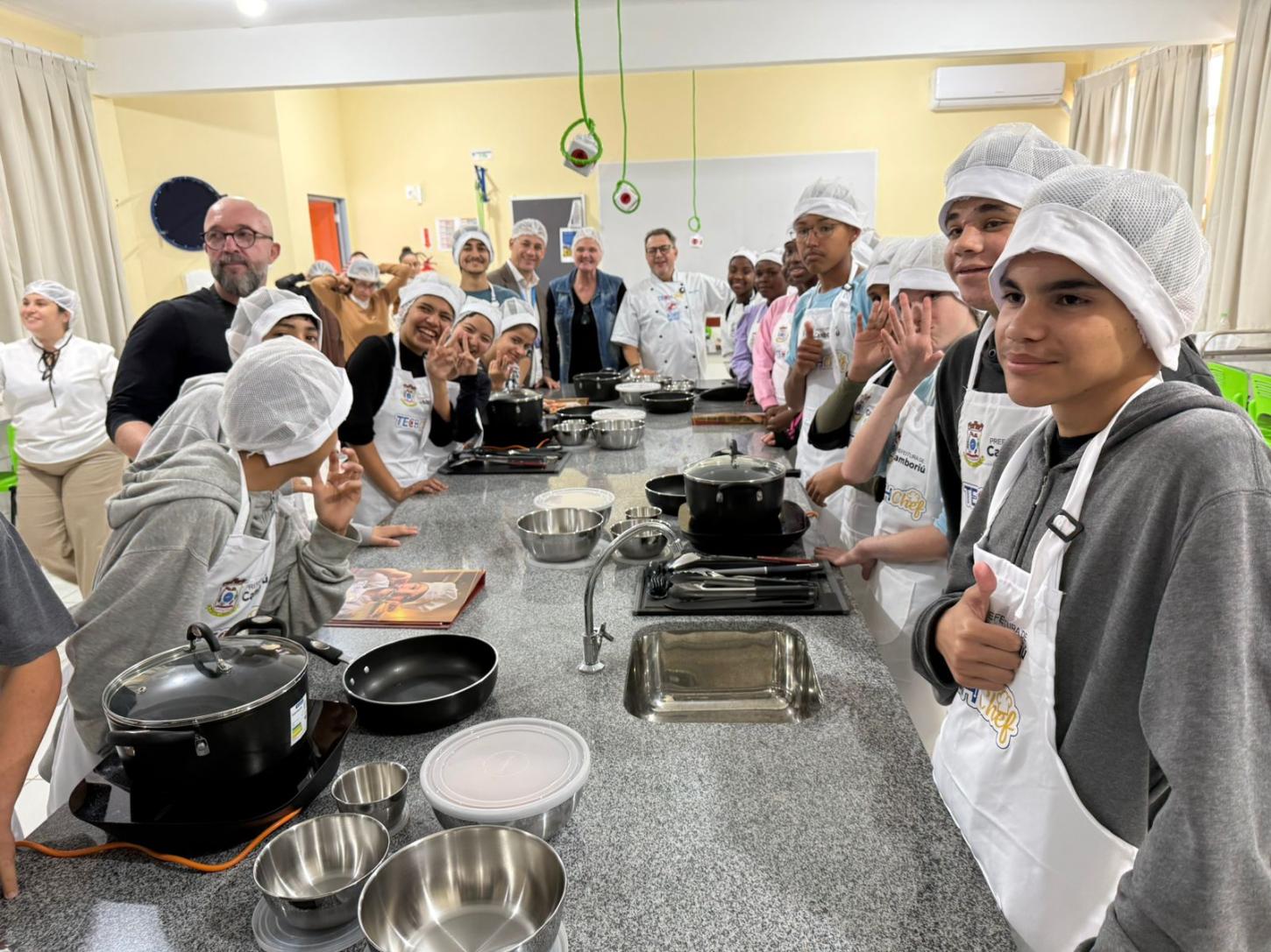 Camboriú dá início ao Tech Chef, projeto inédito no Brasil que une ...
